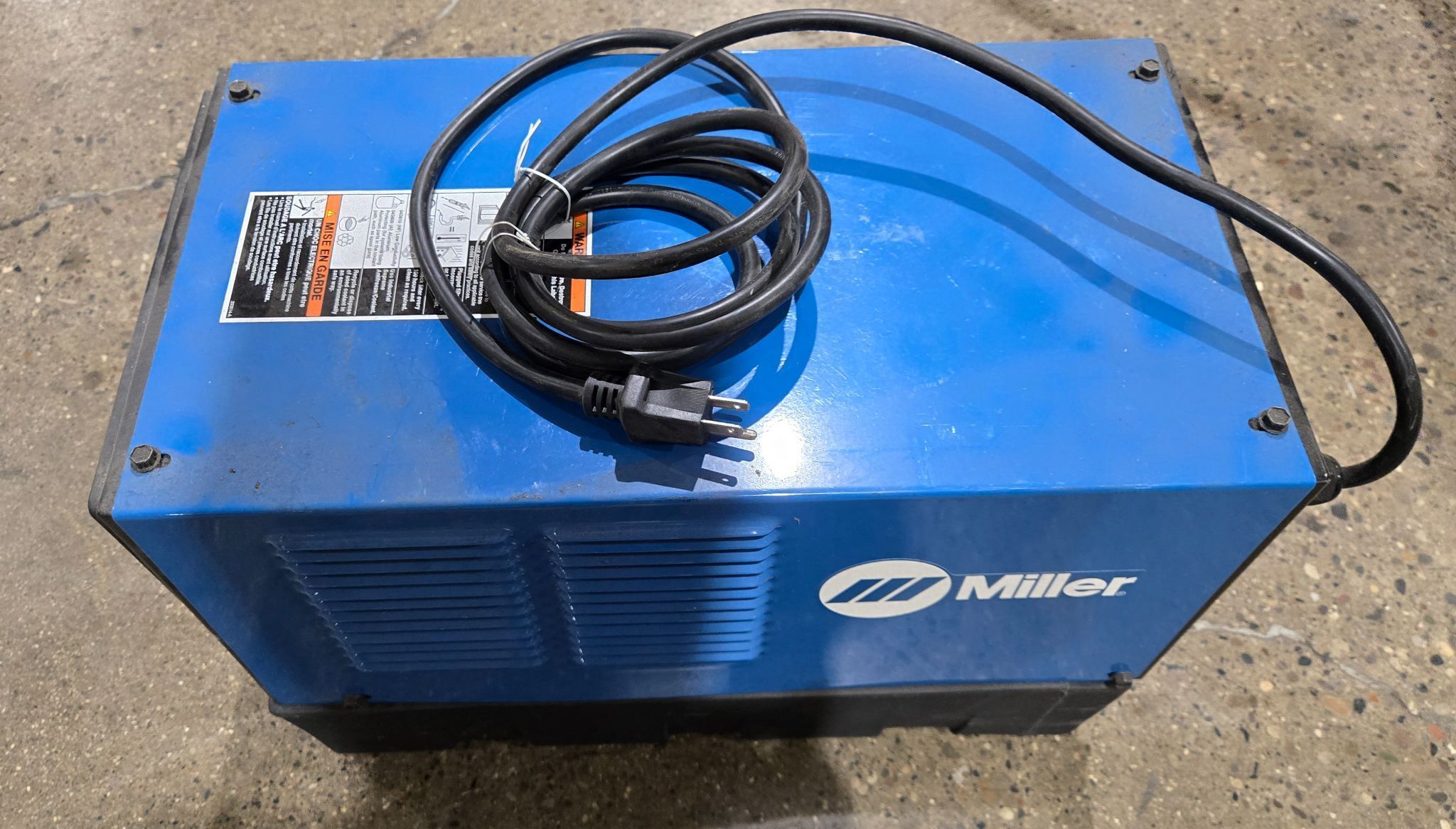 Used MILLER COOLMATE 3 Welders IGAM1670011