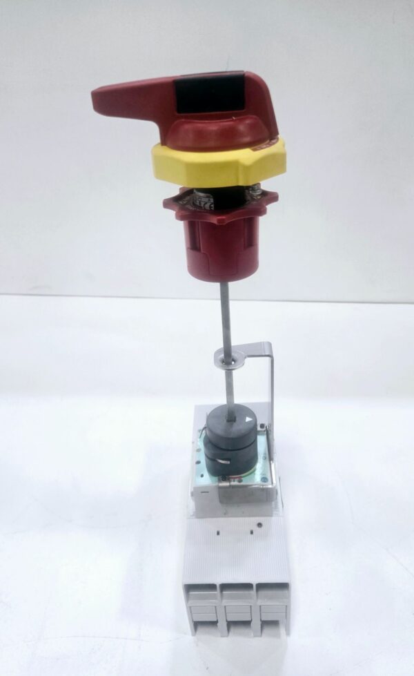 Used ALLEN BRADLEY 140G-H6X3/140G-H-RMX/140U-PY/140G-N7 Disconnects and ...